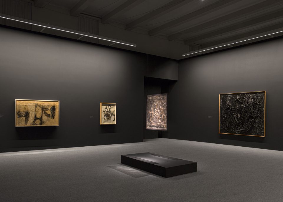 Alberto Burri - On Fire - Tornabuoni Art